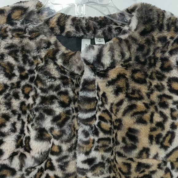 Jackets & Coats | Leopard Print Faux Fur Crop 34 Sleeve Jacket S | Poshmark